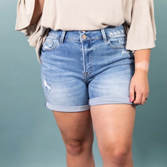 Vervet | Shorts | Nwt Vervet Double Button High Rise Shorts | Poshmark